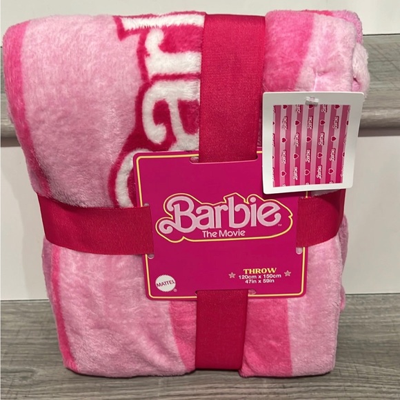 Barbie | Bedding | Nwt Barbie The Movie Throw Blanket Pink And White ...